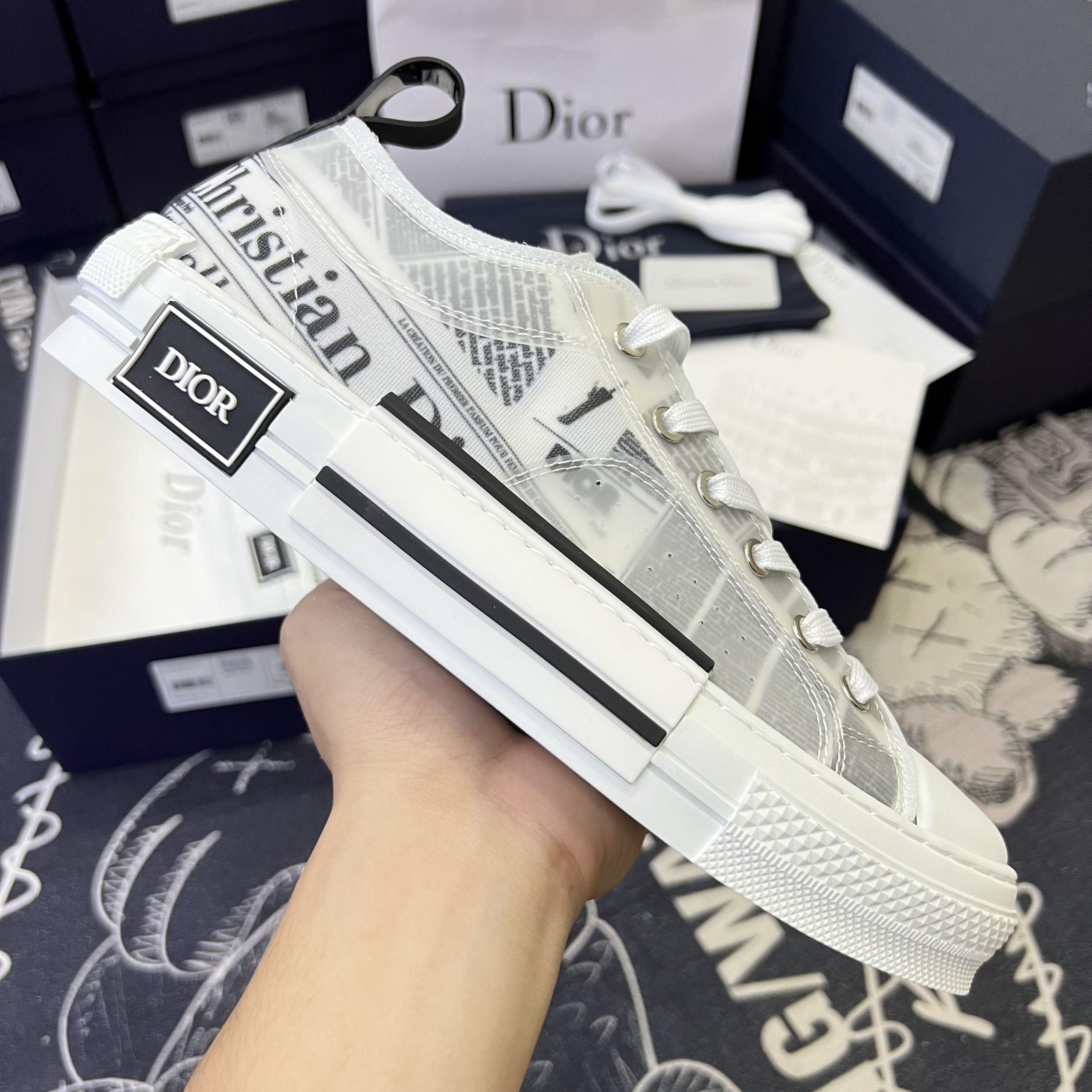 Giày Converse X Dior Kaws B23 Daniel Arsham Low Newspaper Like Auth - Xám Sneaker | Giày Sneaker ...
