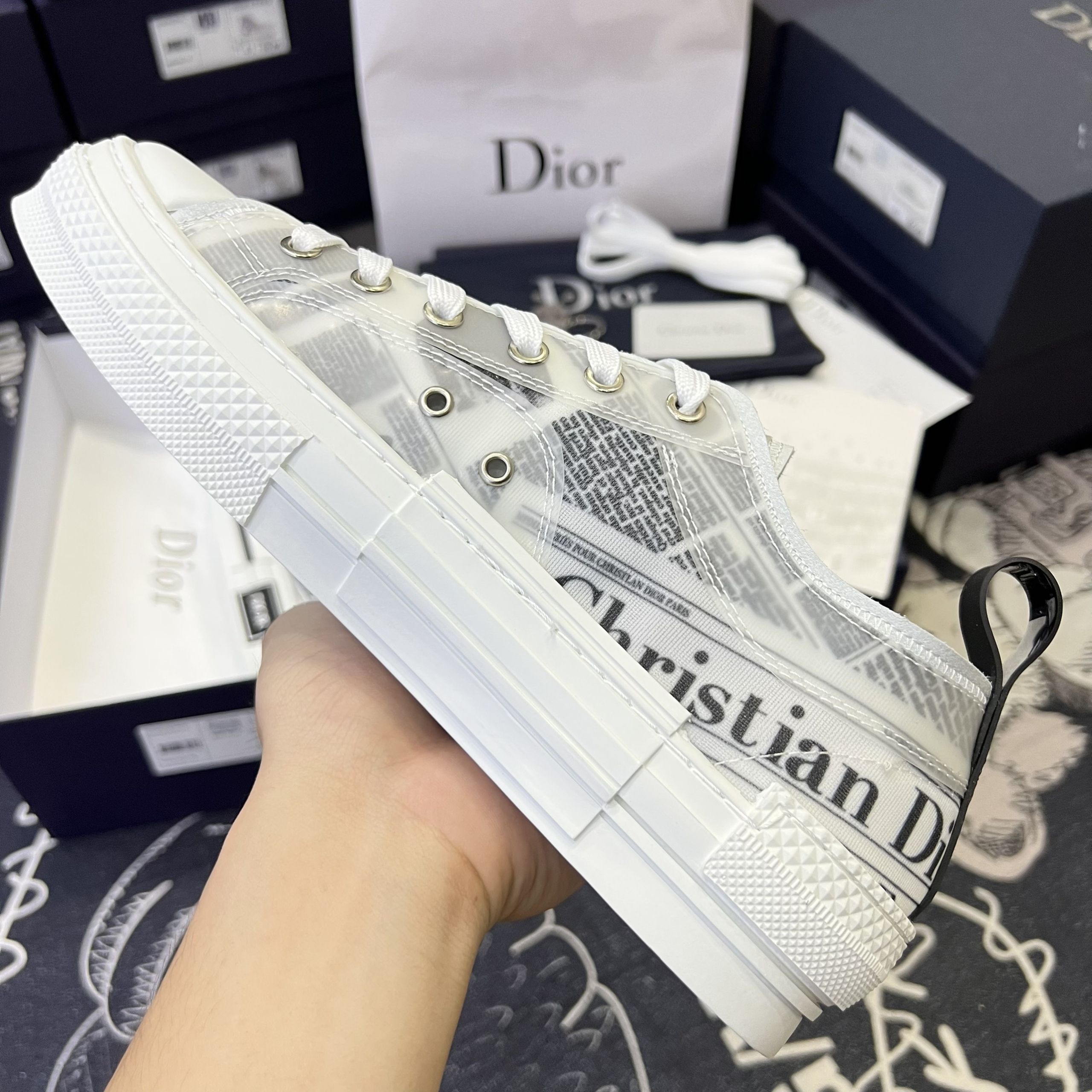 Giày Converse X Dior Kaws B23 Daniel Arsham Low Newspaper Like Auth - Xám Sneaker | Giày Sneaker ...
