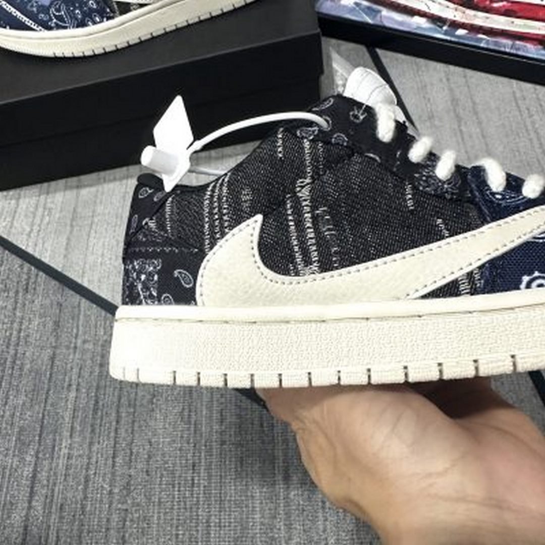 Nike Travis Scott Rep 1:1 Like Auth - Xu Hướng Sneaker Mới Nhất